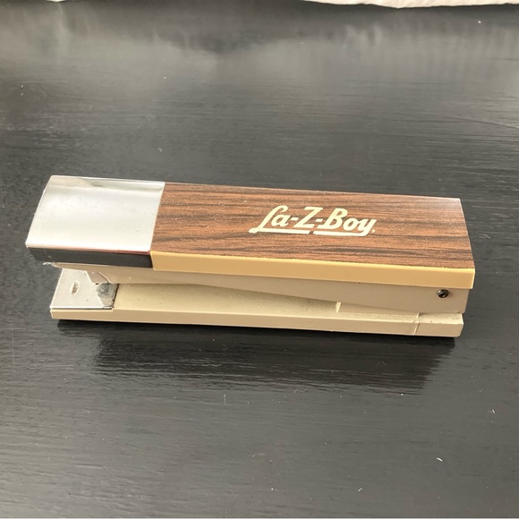 Boston Staplers | Office | Vintage 97s Lazboy Boston 20 Staplerfaux ...